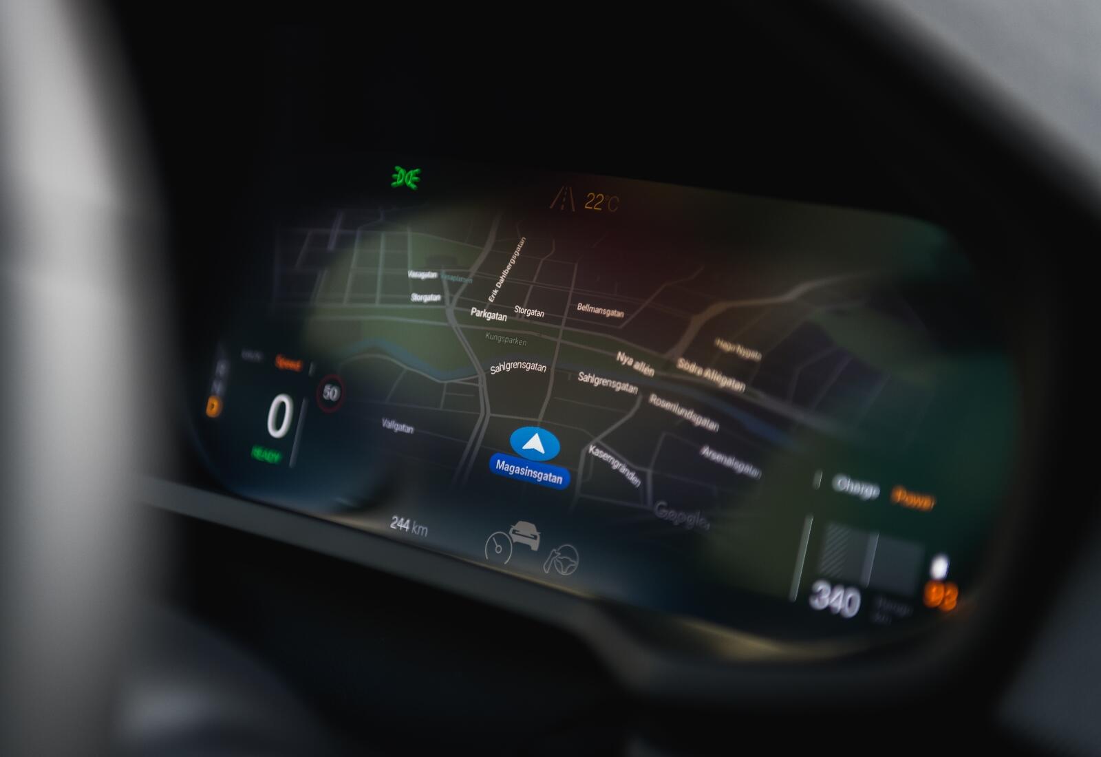 Bild › Polestar 2 Display