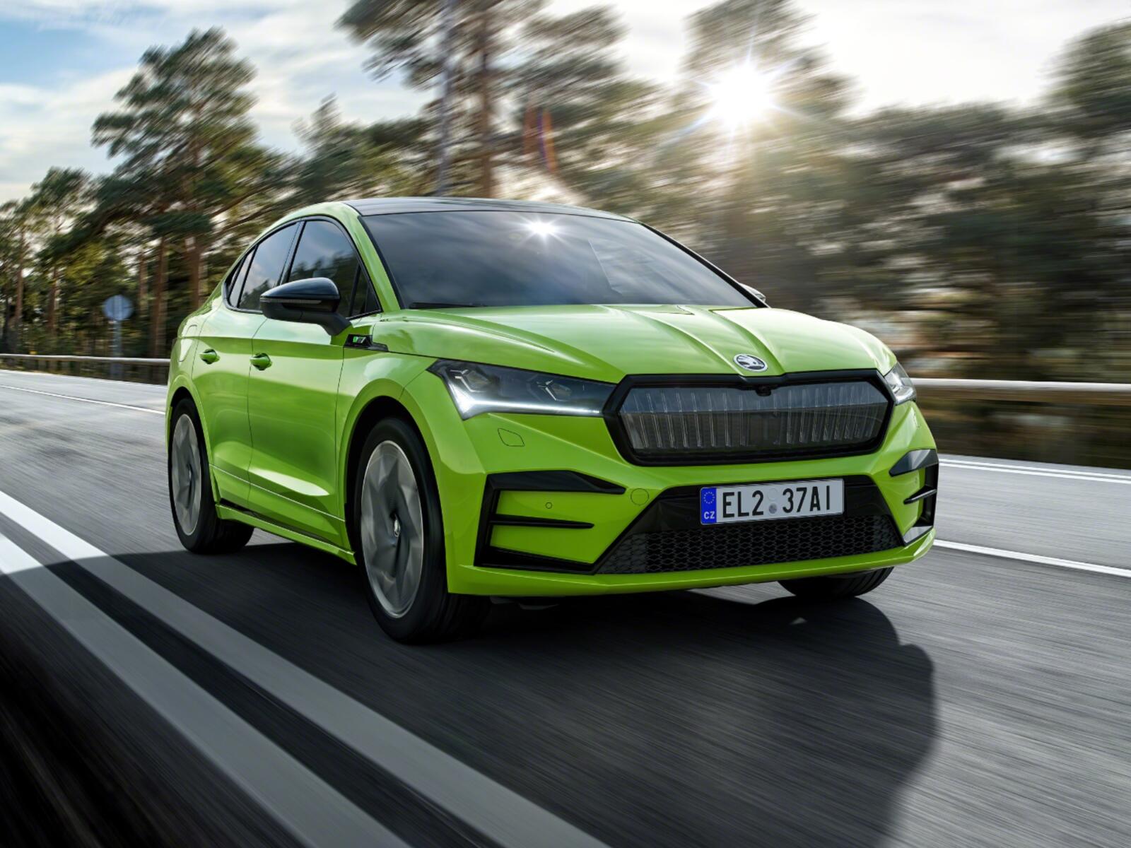 Bild › Skoda Enyaq Coupe Mamba Green Front