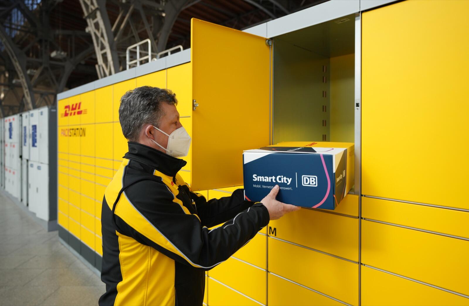 Deal mit der Bahn: Neue DHL-Packstationen kommen an rund 800 Bahnhöfe