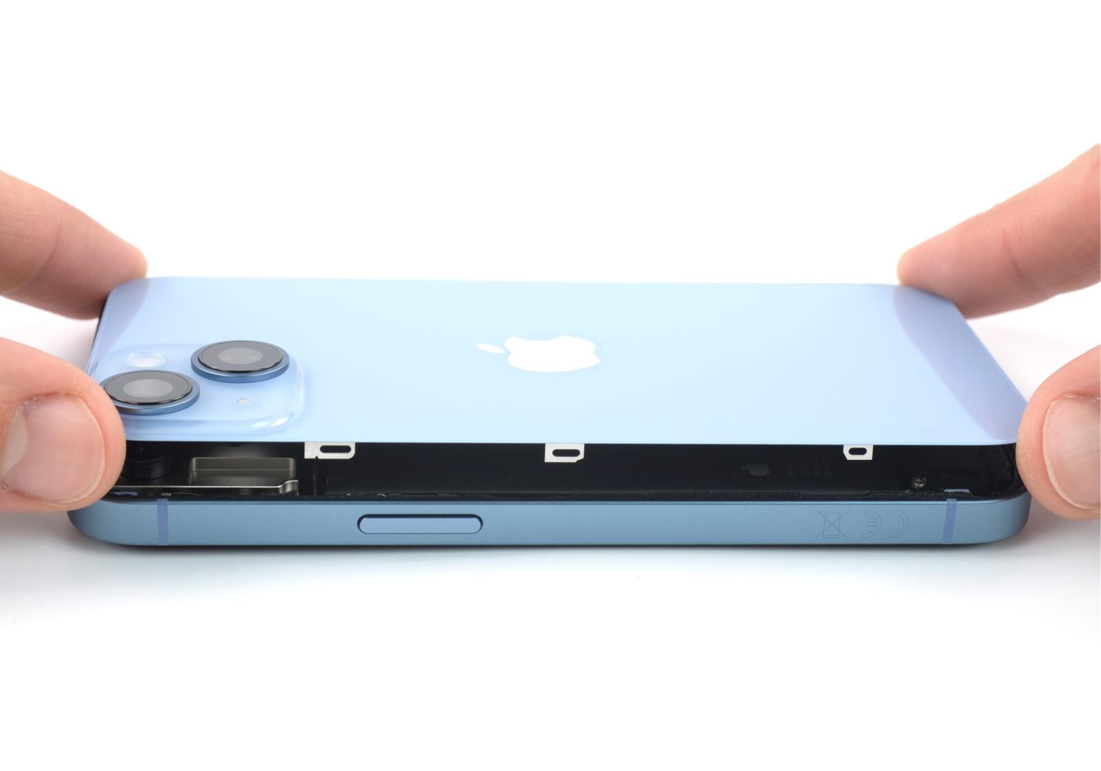 Apple iPhone 14: iFixit lobt das „geheime Redesign“