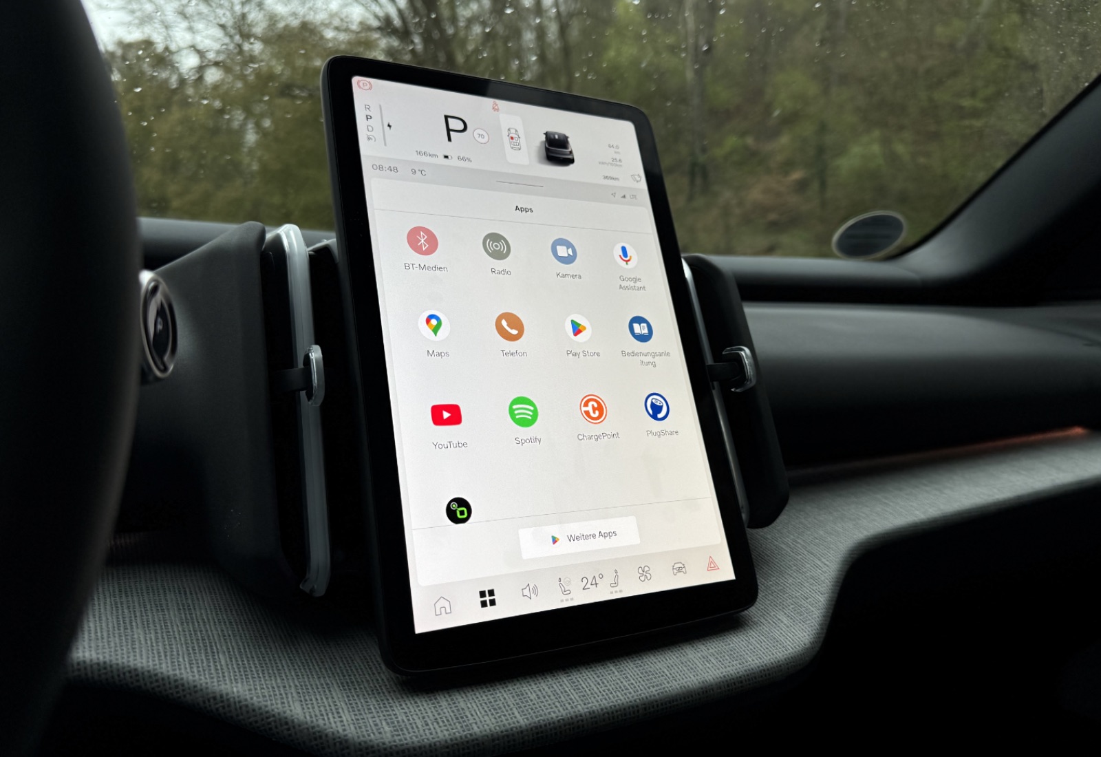 WhatsApp und Co. im Auto? Google bereitet Android Automotive vor