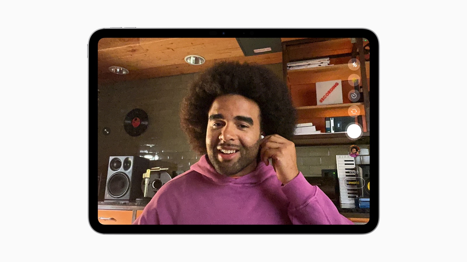 Apple stellt neue Audio- und Kamera-Funktionen für AirPods vor Apple stellt neue Audio- und Kamera-Funktionen für AirPods vor